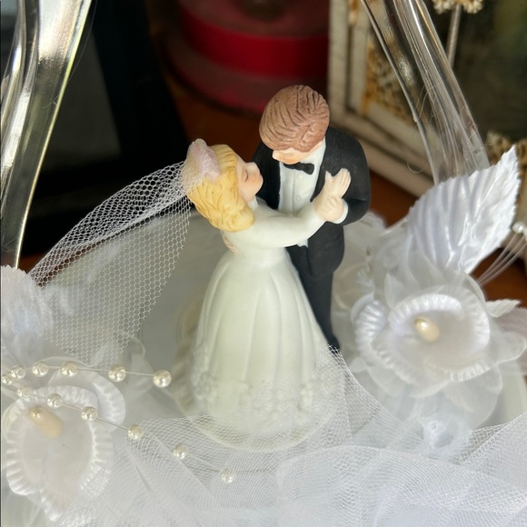 Vintage | Party Supplies | Vintage 95s Porcelain Couple Wedding Cake ...